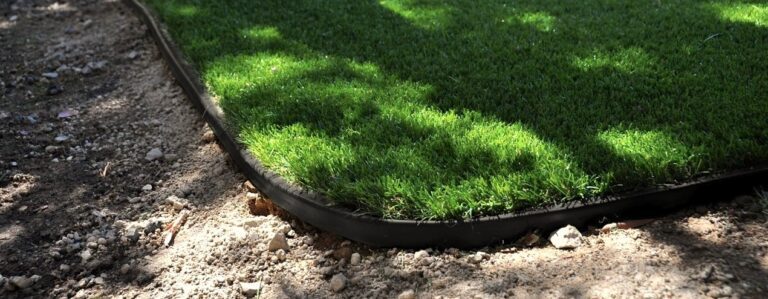 Wonder Edge Artificial Turf Edging System - Artificial Turf Supply